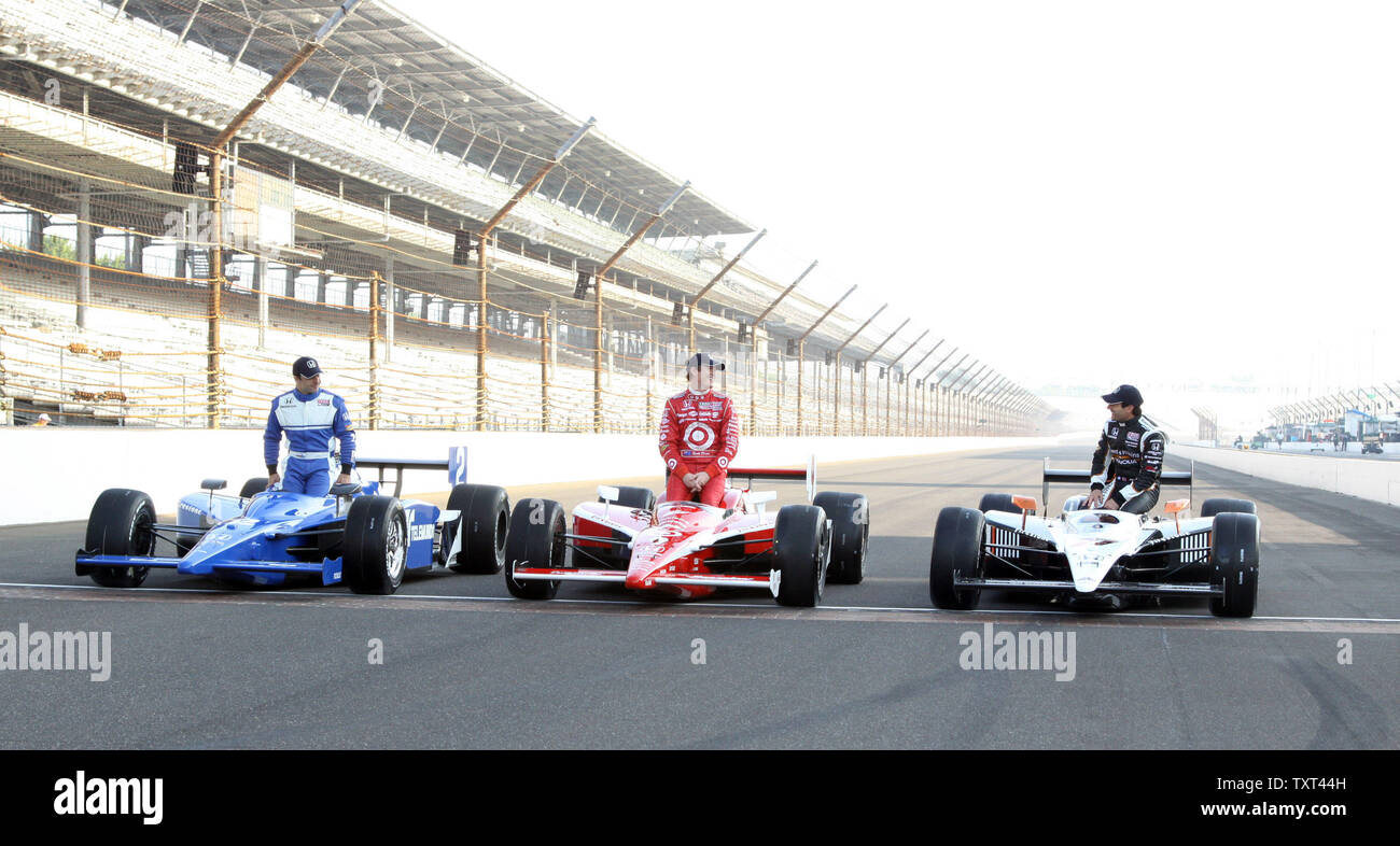 Car 77 Alex Tagliani, Car 9 Scott Dixon and Car 2 Oriol Servia pose for ...