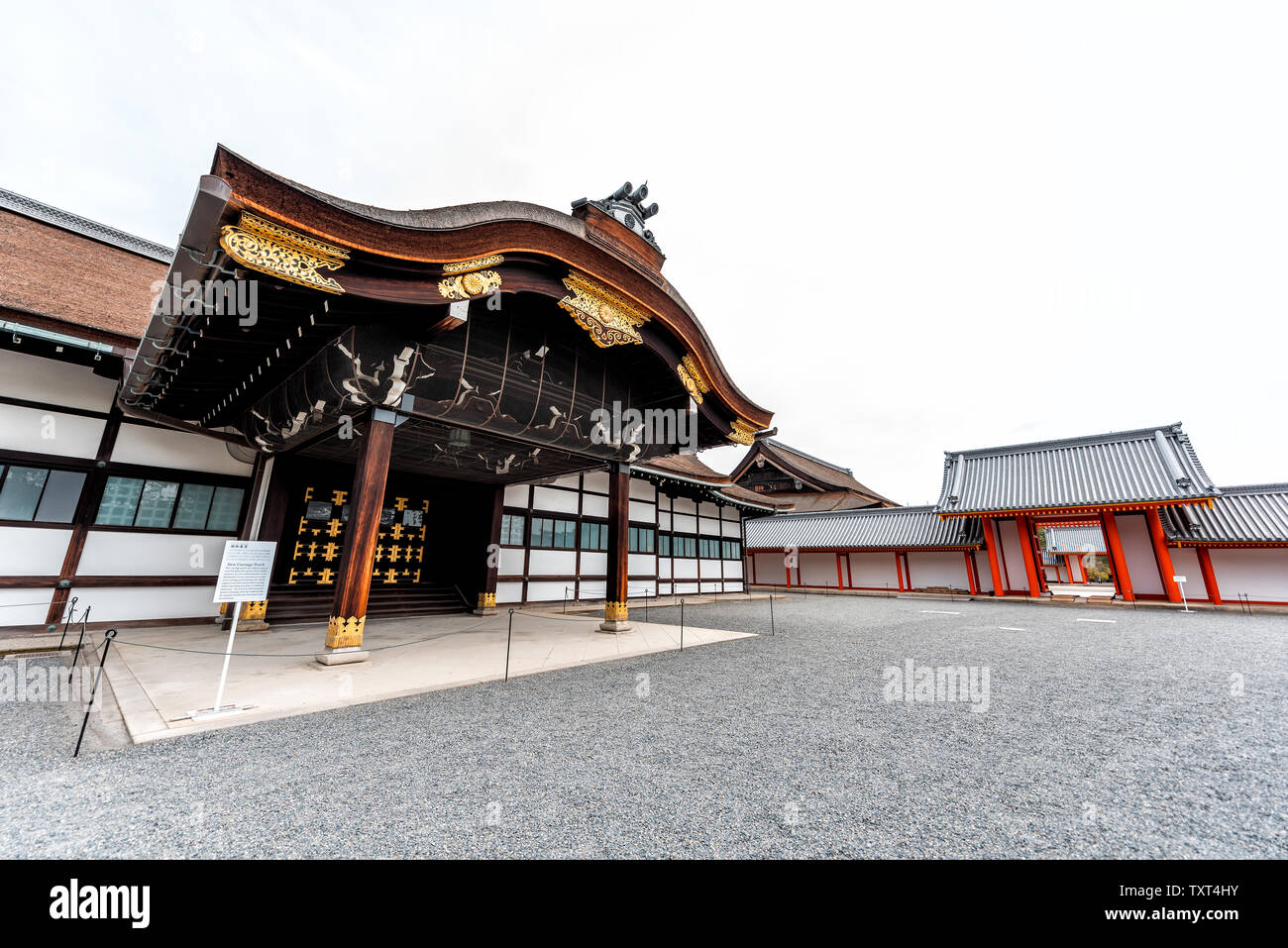 Kyoto imperial palace wooden gate hi-res stock photography and images ...