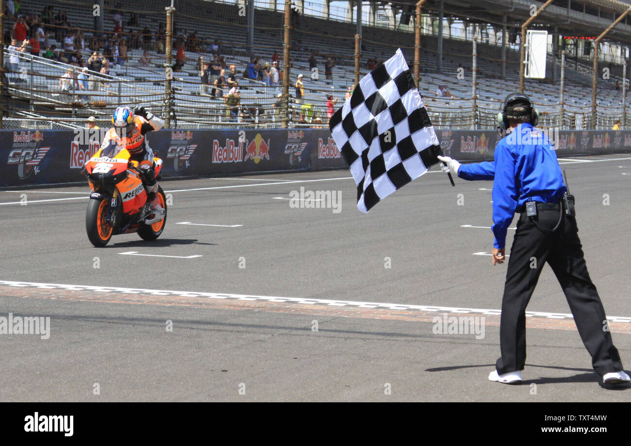 Motorcycle race finish line hi-res stock photography and images - Alamy