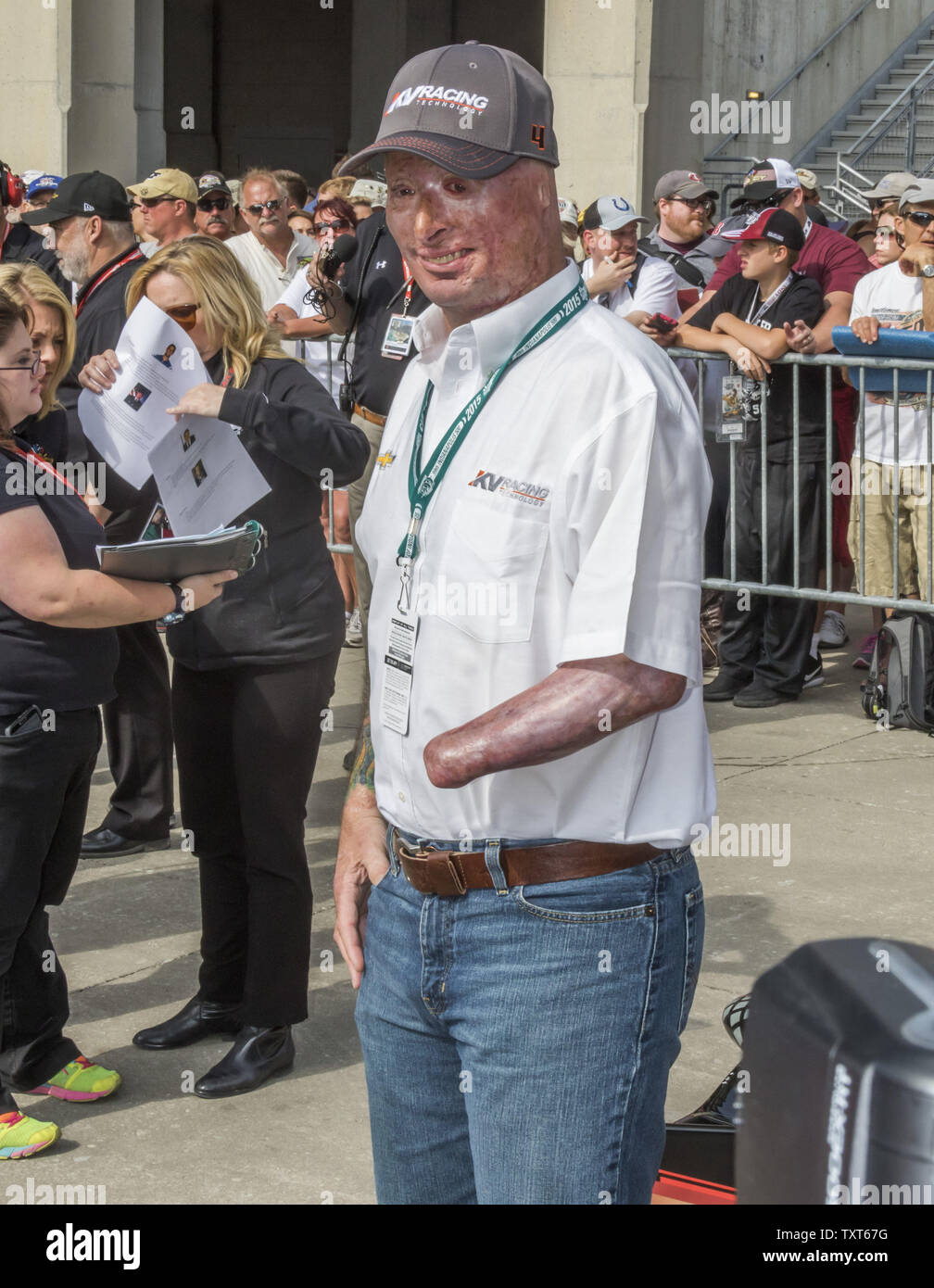 Desert Storm veteran Bobby Henline, who was injured and severely burned ...