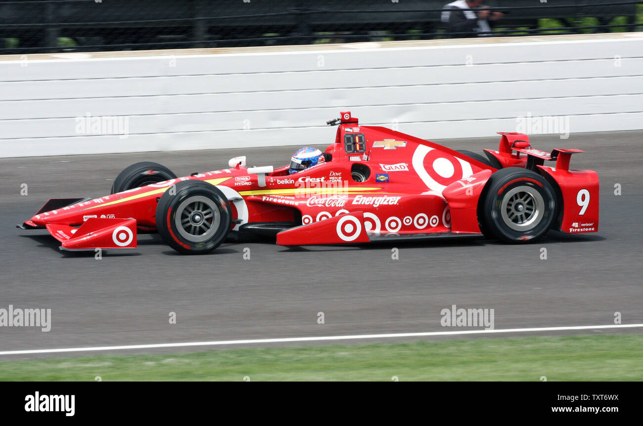 Scott Dixon 2008 Indy 500 winner exits the third turn during practice ...