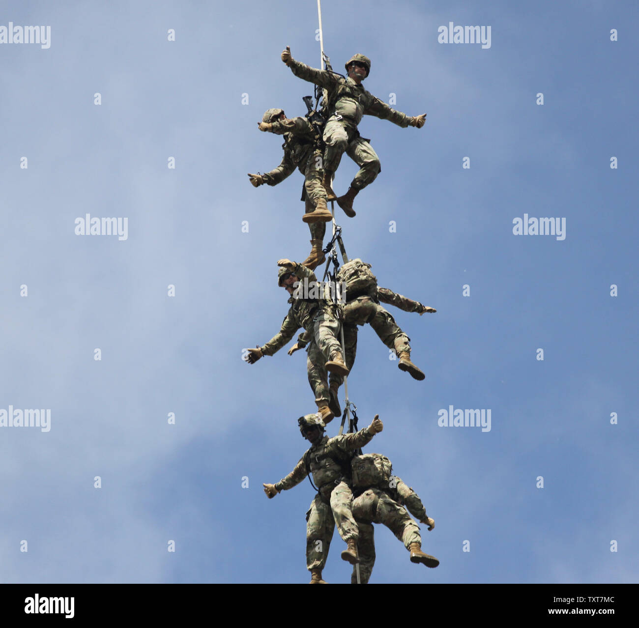 101st screaming eagles hi-res stock photography and images - Alamy