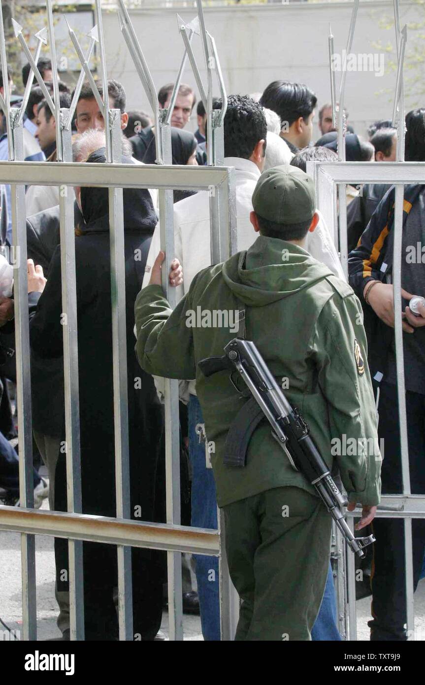 Negotiator Police High Resolution Stock Photography and Images - Alamy