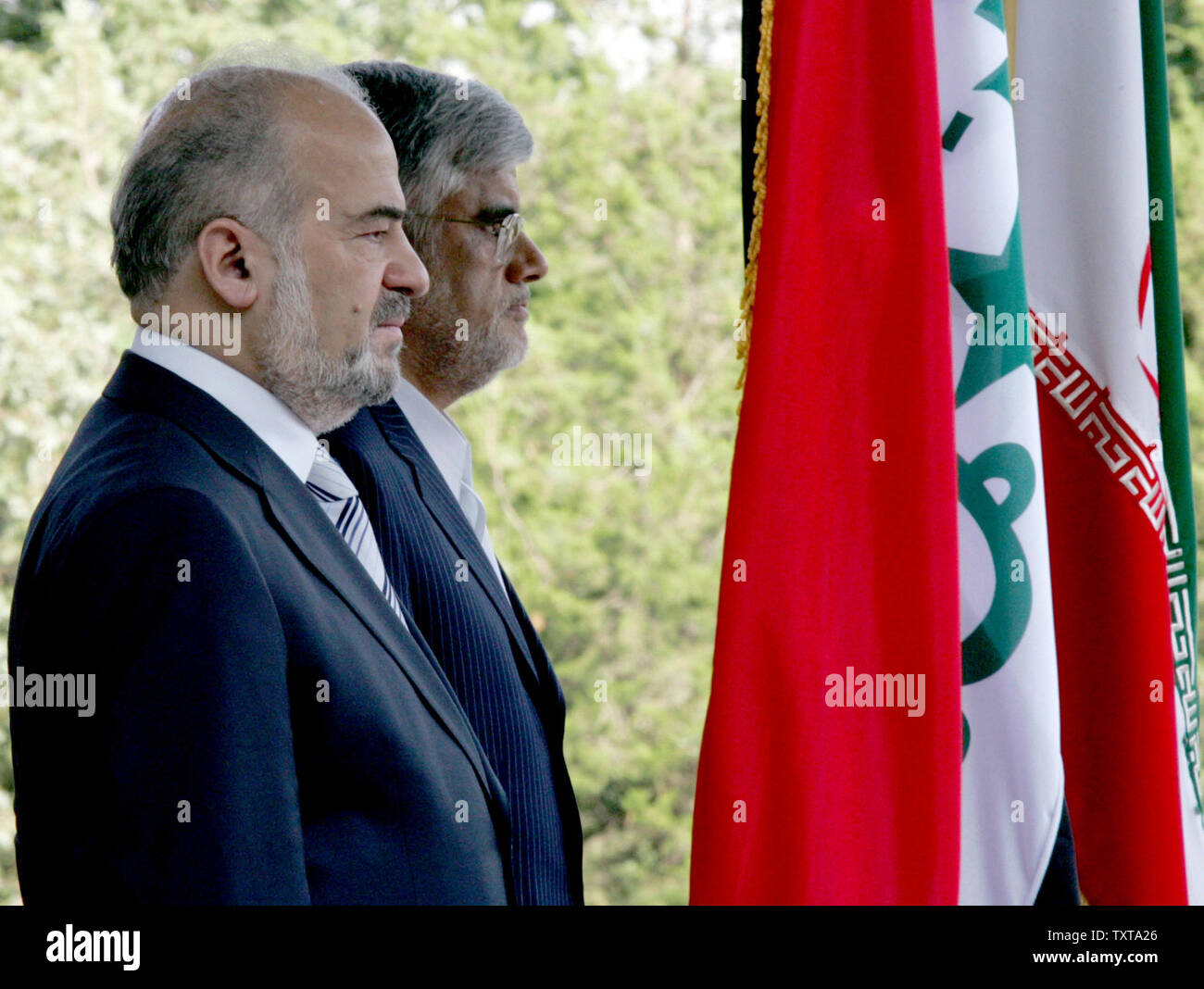 Iraqi Prime Minister, Ibrahim al-Jaafari (L), and Iranian Vice ...