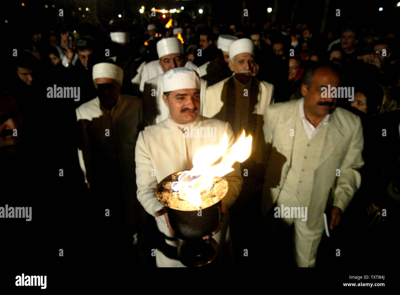 Zoroastrian priest hi-res stock photography and images - Alamy