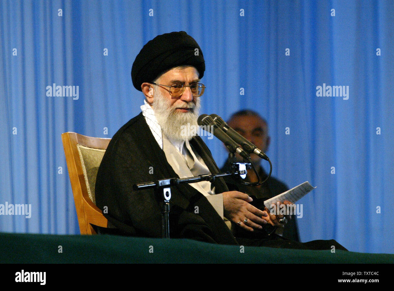 Ayatollah khamenei hi-res stock photography and images - Alamy