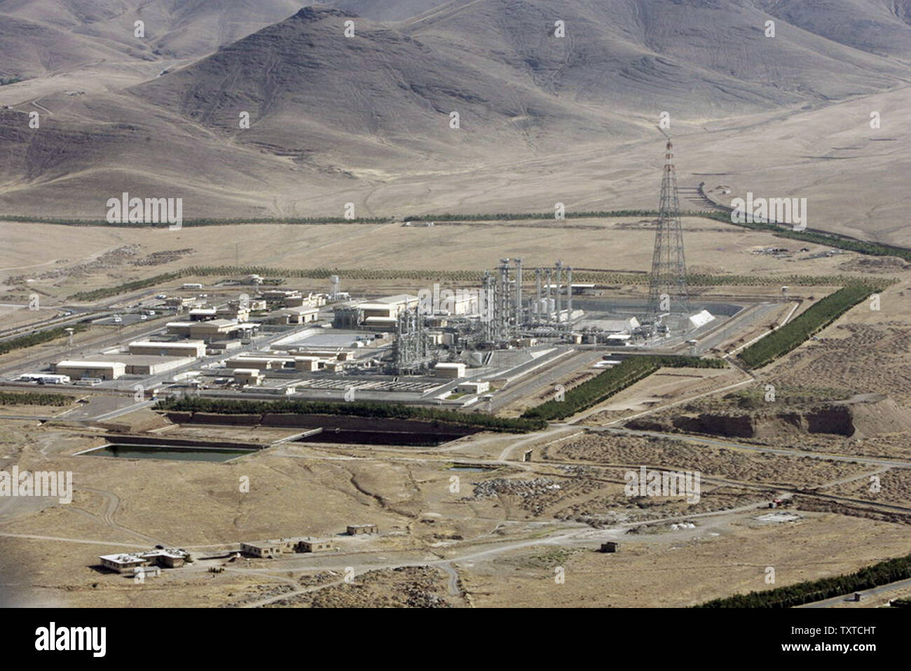 Arak heavy water hi-res stock photography and images - Alamy