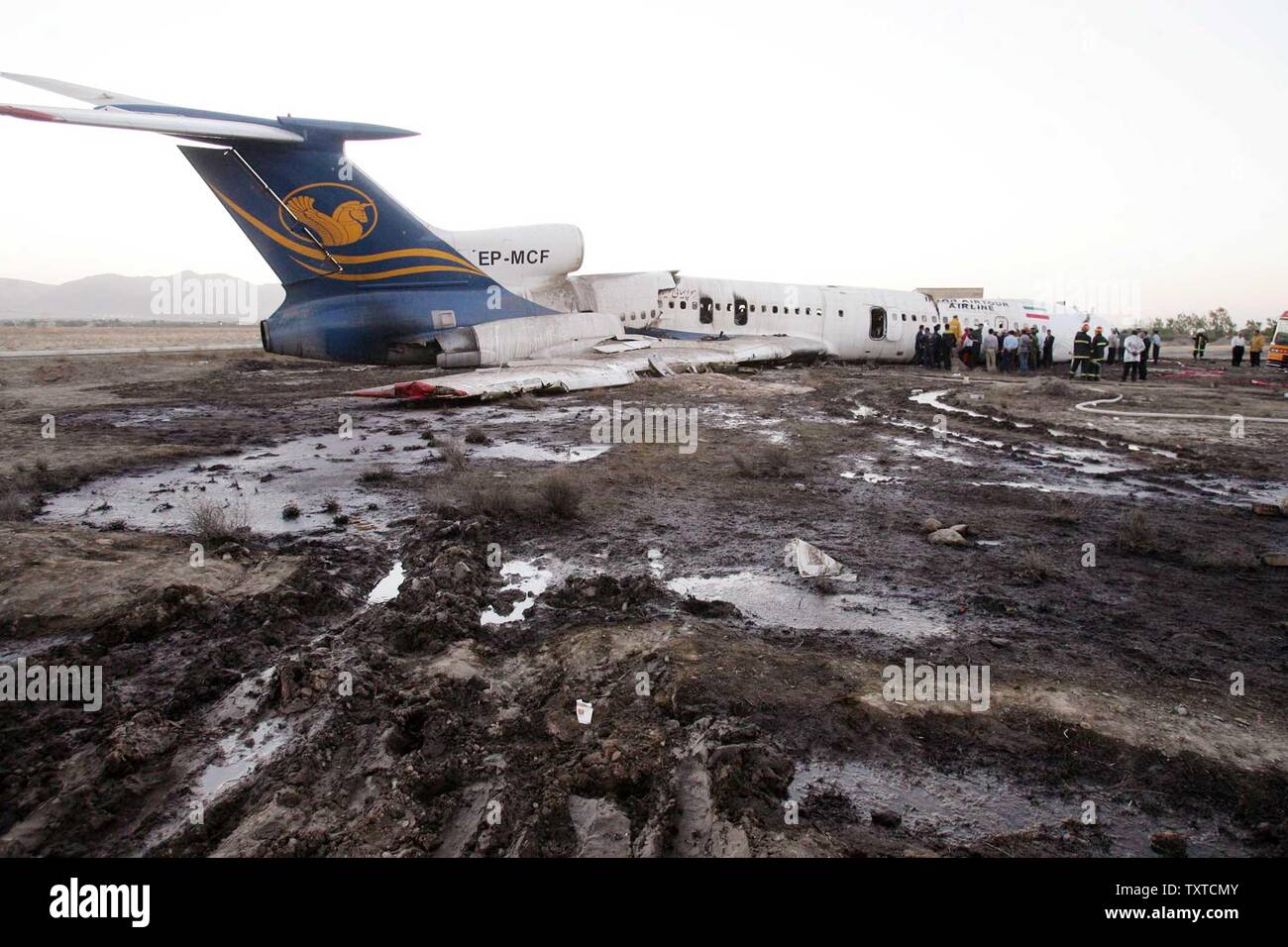 Tupolev 154 hi-res stock photography and images - Alamy
