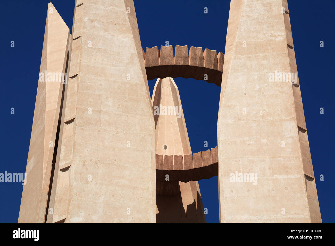 Monument on Aswan dam, Egypt Stock Photo - Alamy