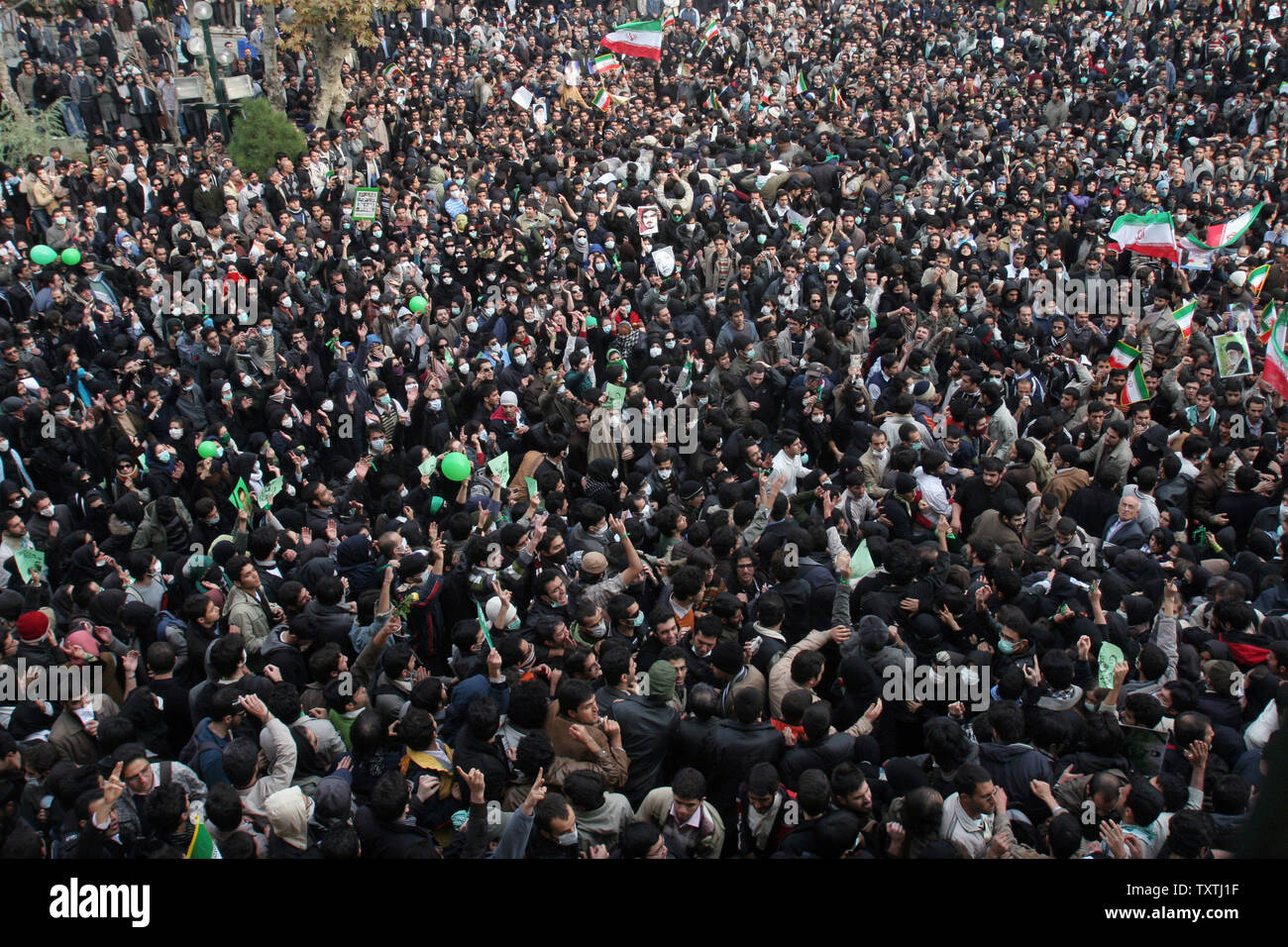 Iranian students and opposition supporters demonstrate against the ...