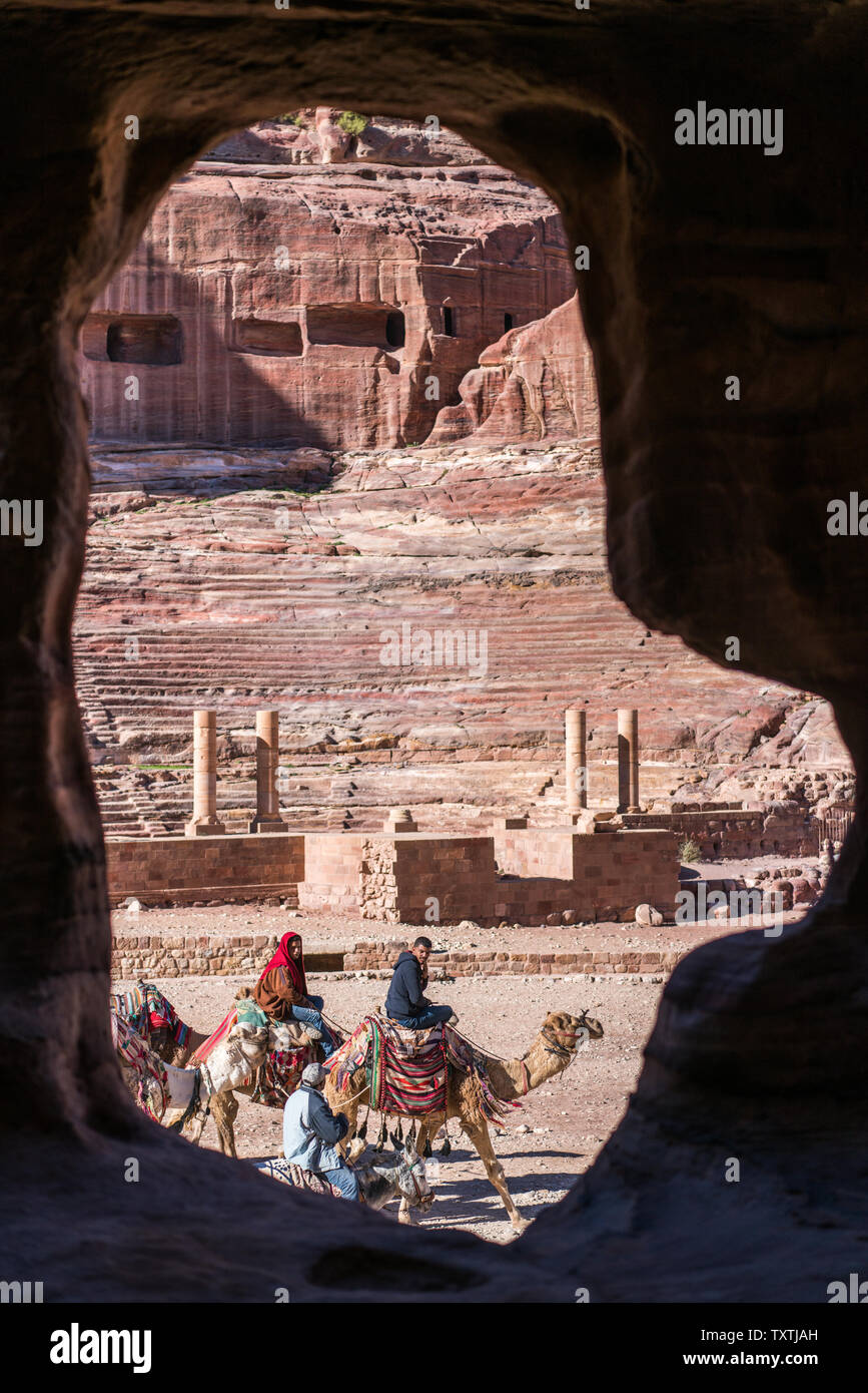 Local people in the Petra, Jordan Stock Photo - Alamy