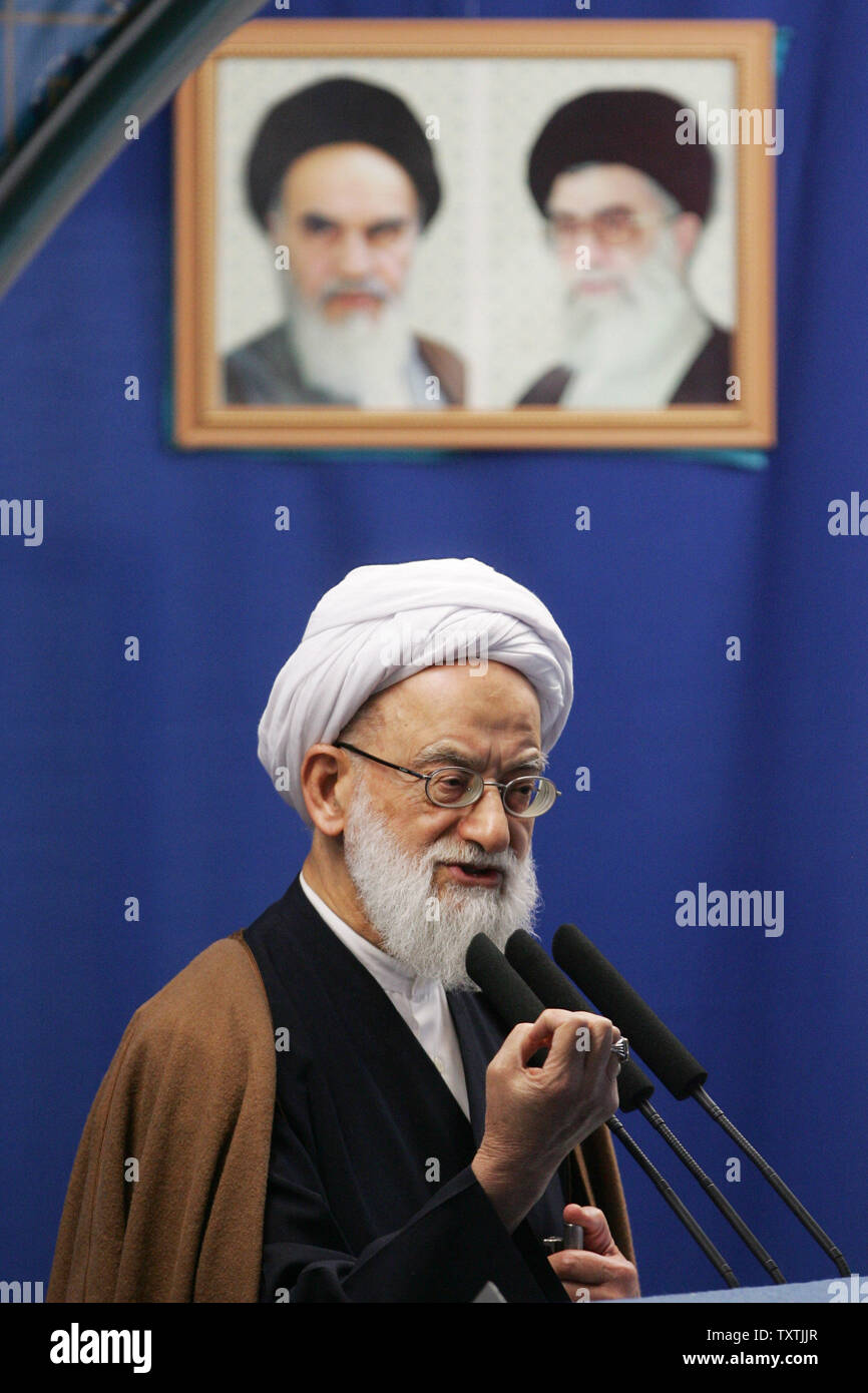 Ayatolah Imami Kashani delivers a speech at Friday Prayer at Tehran ...