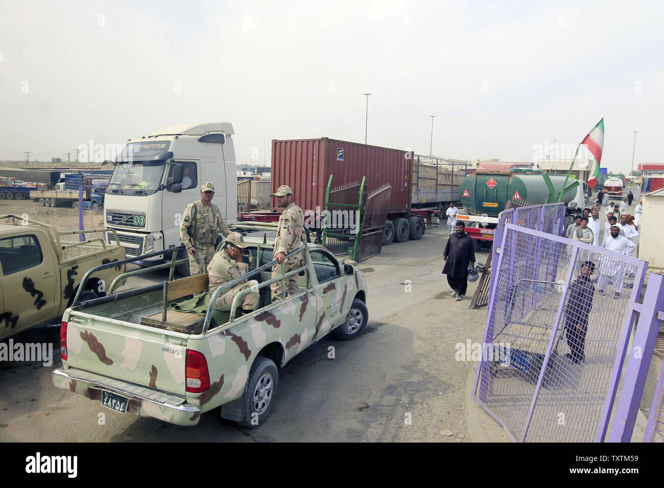 Iran afghanistan border hi-res stock photography and images - Alamy
