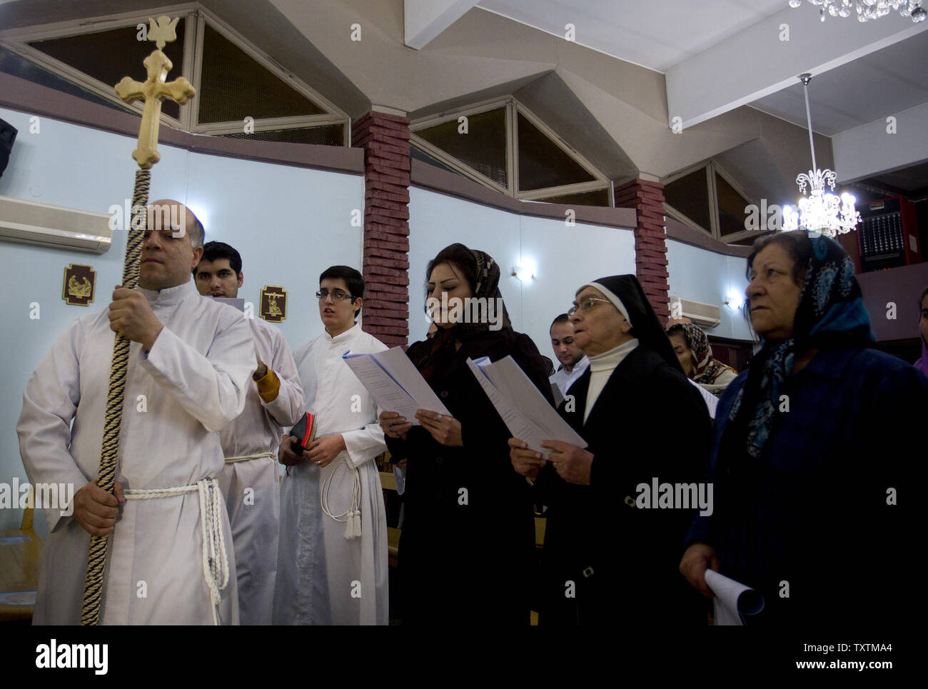 Chaldean mass hi-res stock photography and images - Alamy