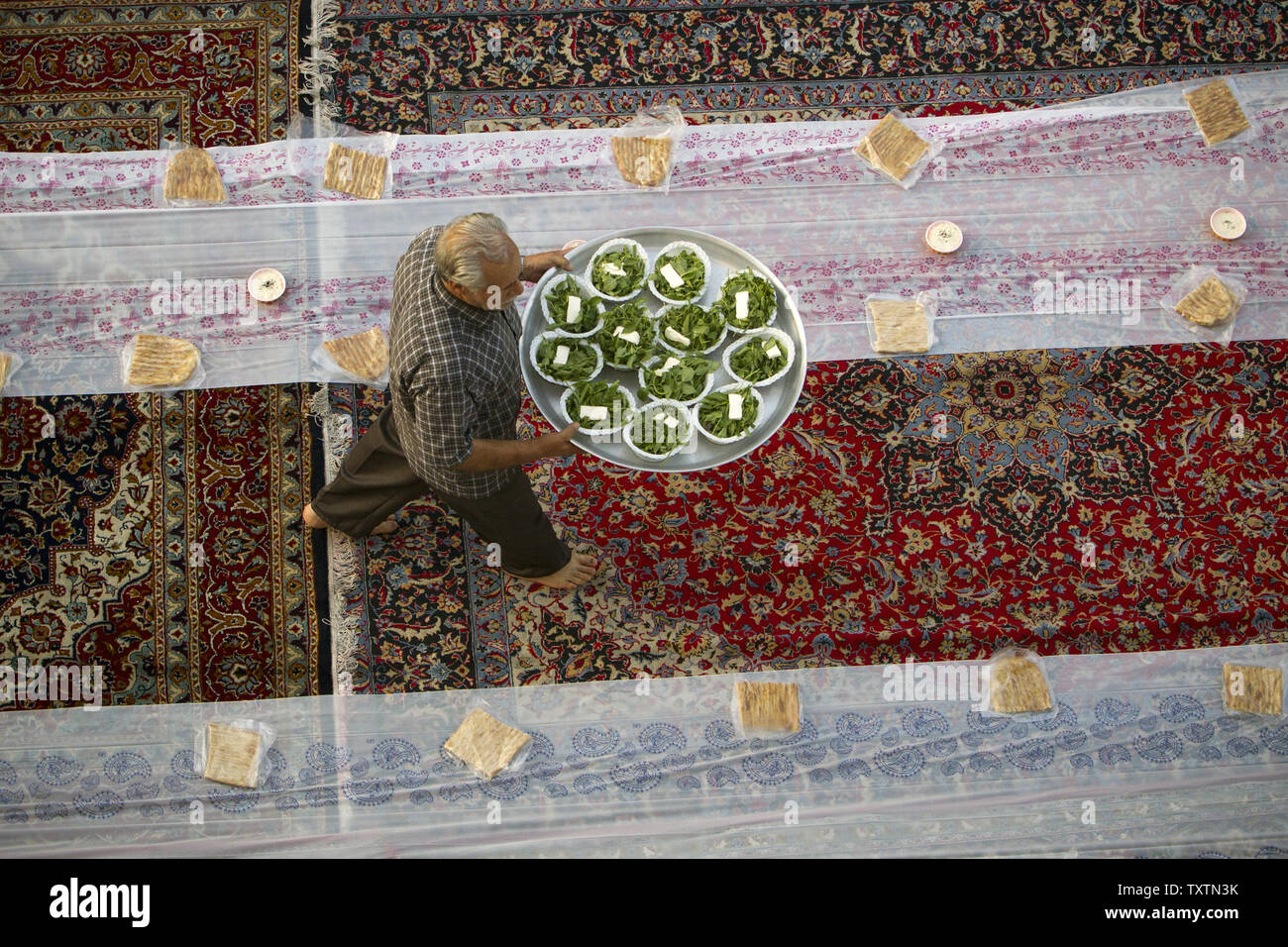 Breaking fast meals hi-res stock photography and images - Alamy