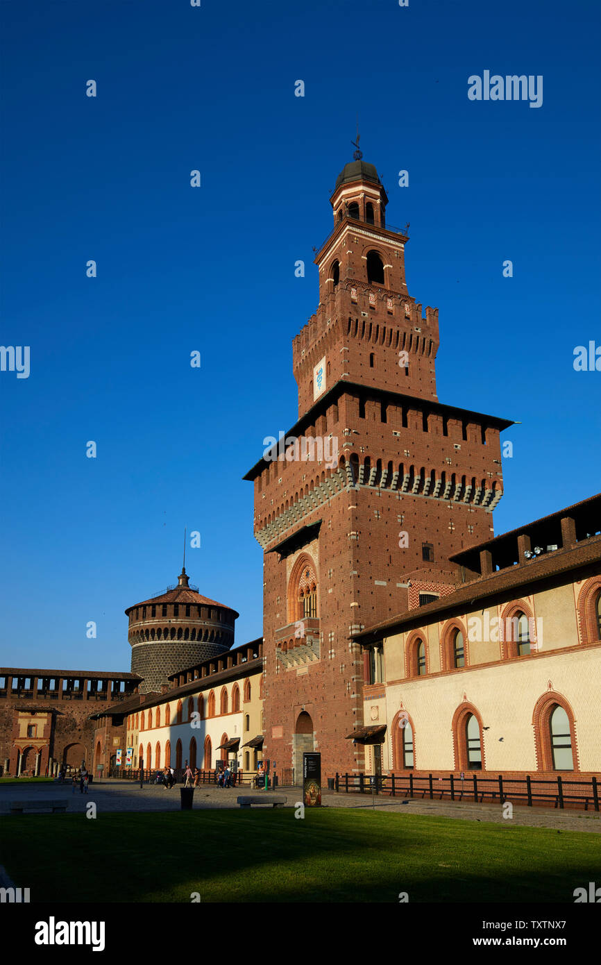 Filarete architecture hi-res stock photography and images - Alamy