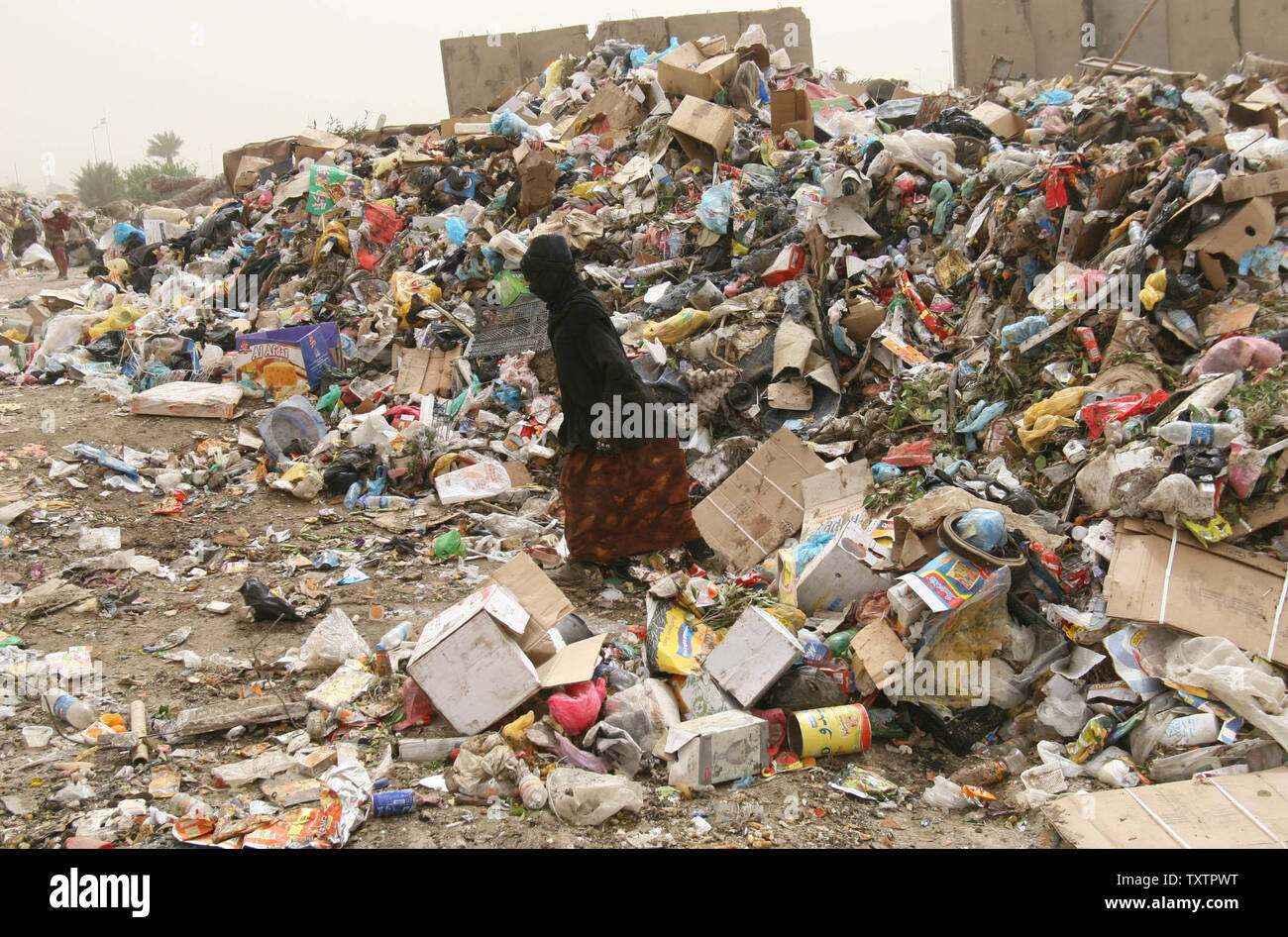 Lack spend hi-res stock photography and images - Alamy