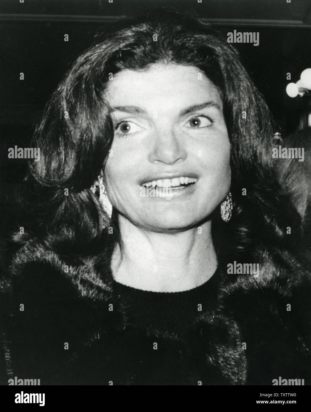 1975 jacqueline onassis hi-res stock photography and images - Alamy