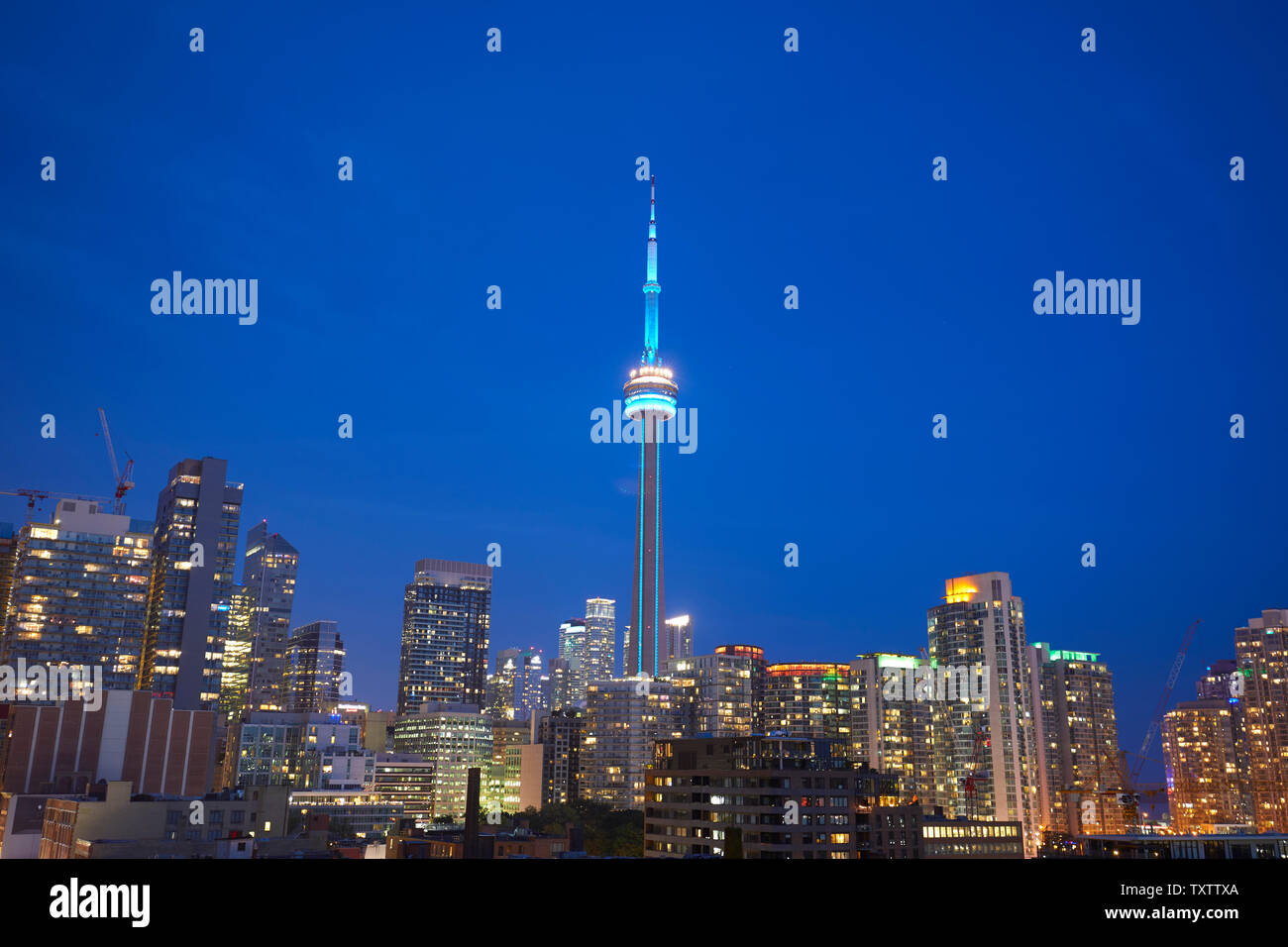 Skyline of Toronto with the iconic CN Tower, Ontario, Canada Stock Photo - Alamy