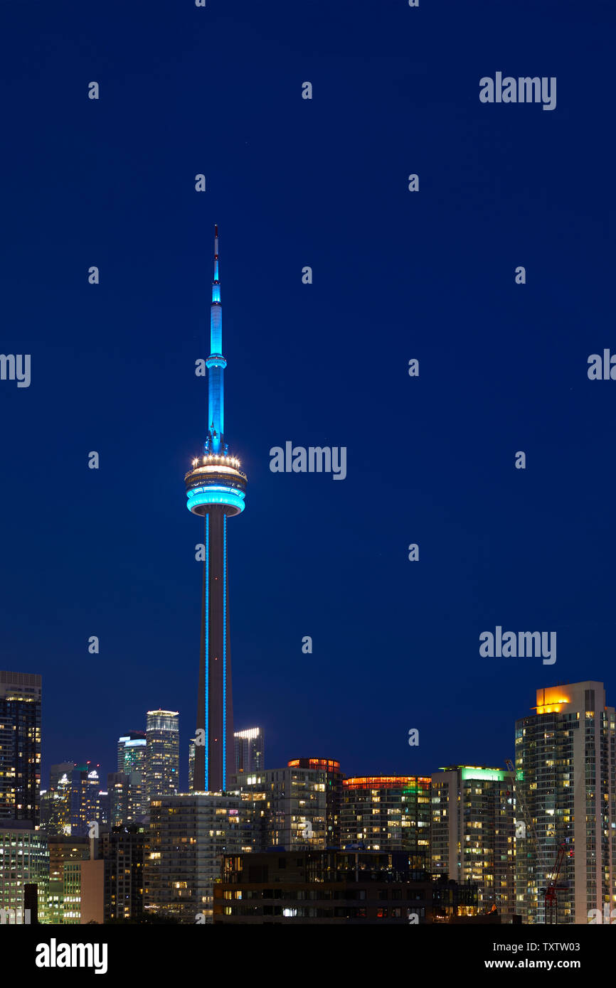 Skyline of Toronto with the iconic CN Tower, Ontario, Canada Stock ...