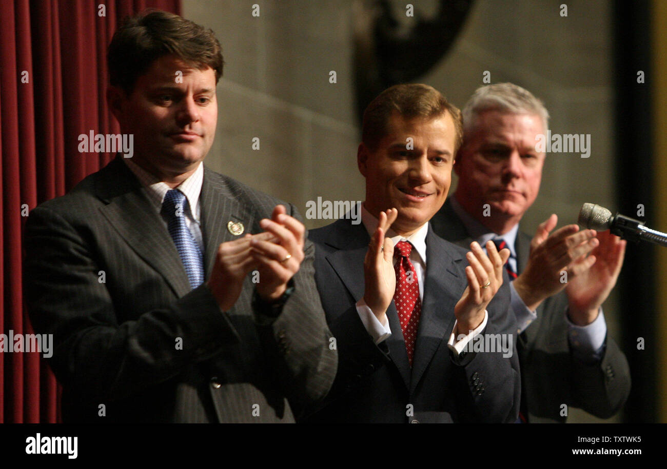 "matt blunt" hi-res stock photography and images - Alamy