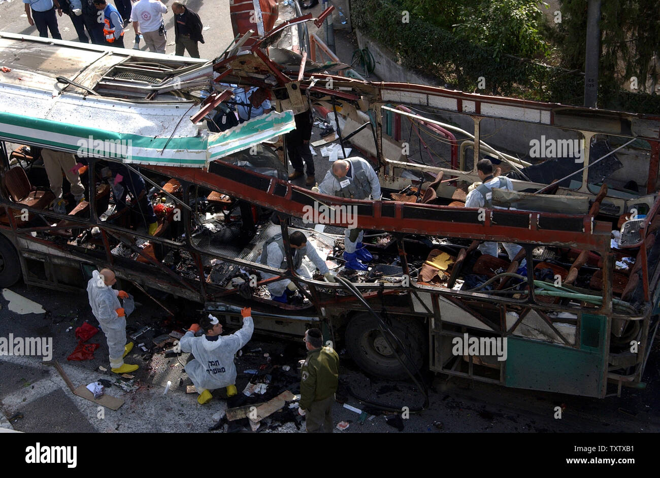 Bus bomb hi-res stock photography and images - Alamy