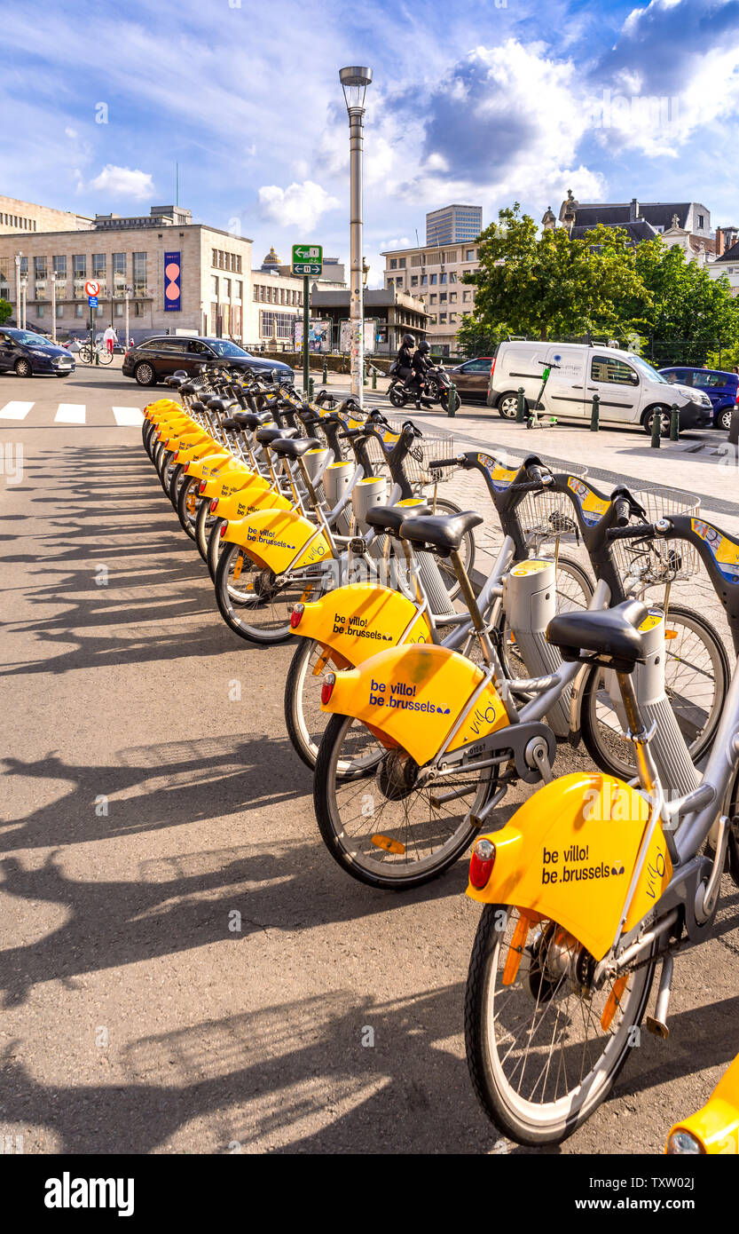 Brussels hire bikes hi-res stock photography and images - Alamy
