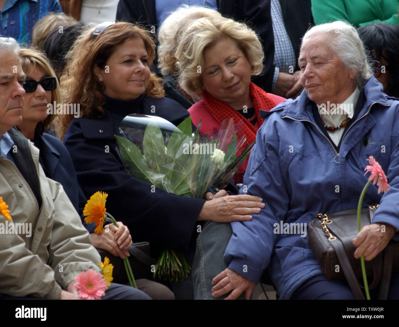Rabin pelossof hi-res stock photography and images - Alamy
