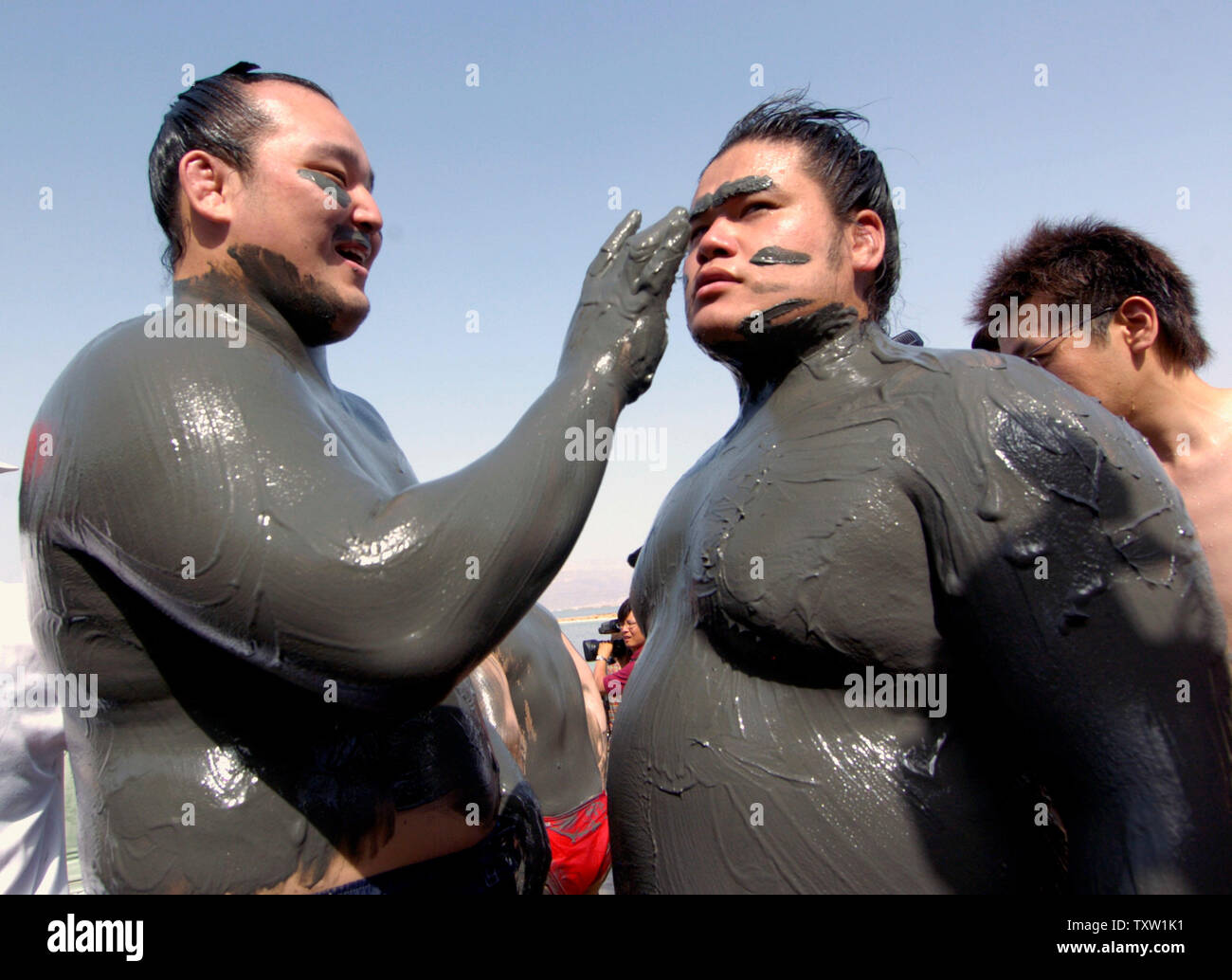 Mud wrestlers hi-res stock photography and images - Alamy