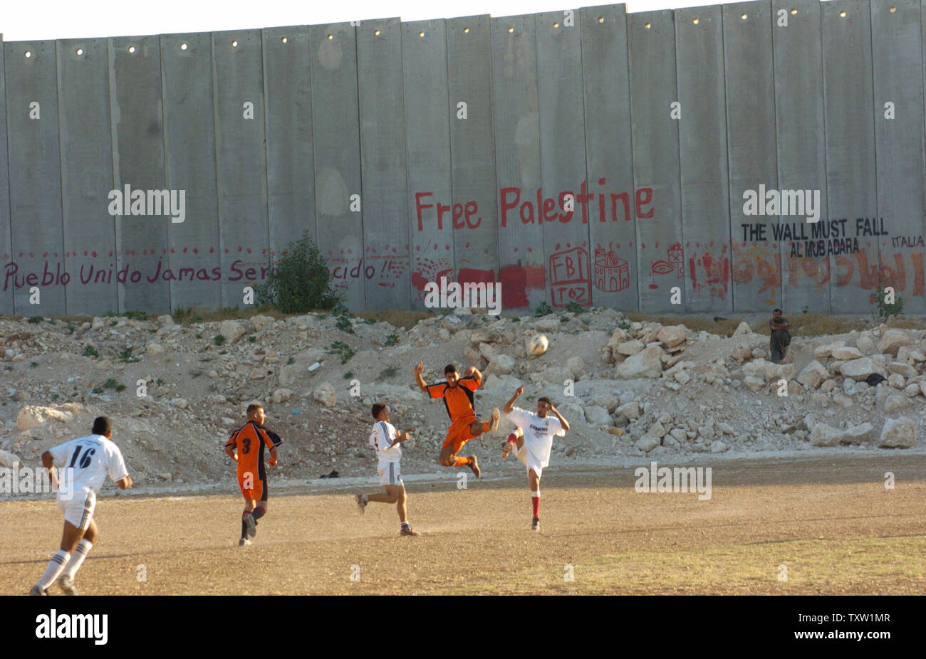Palestinian game hi-res stock photography and images - Alamy