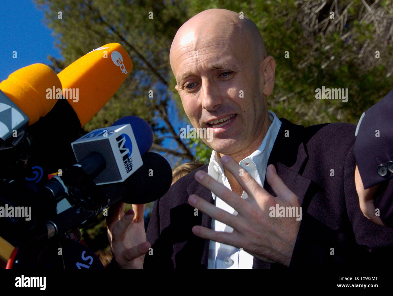 BBC reporter Alan Johnston gives a press conference at the British ...