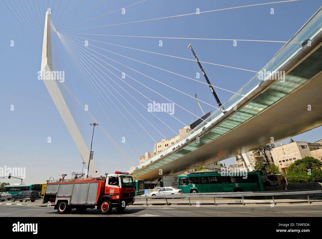 The newly constructed "Bridge of Strings" designed by Spainish ...