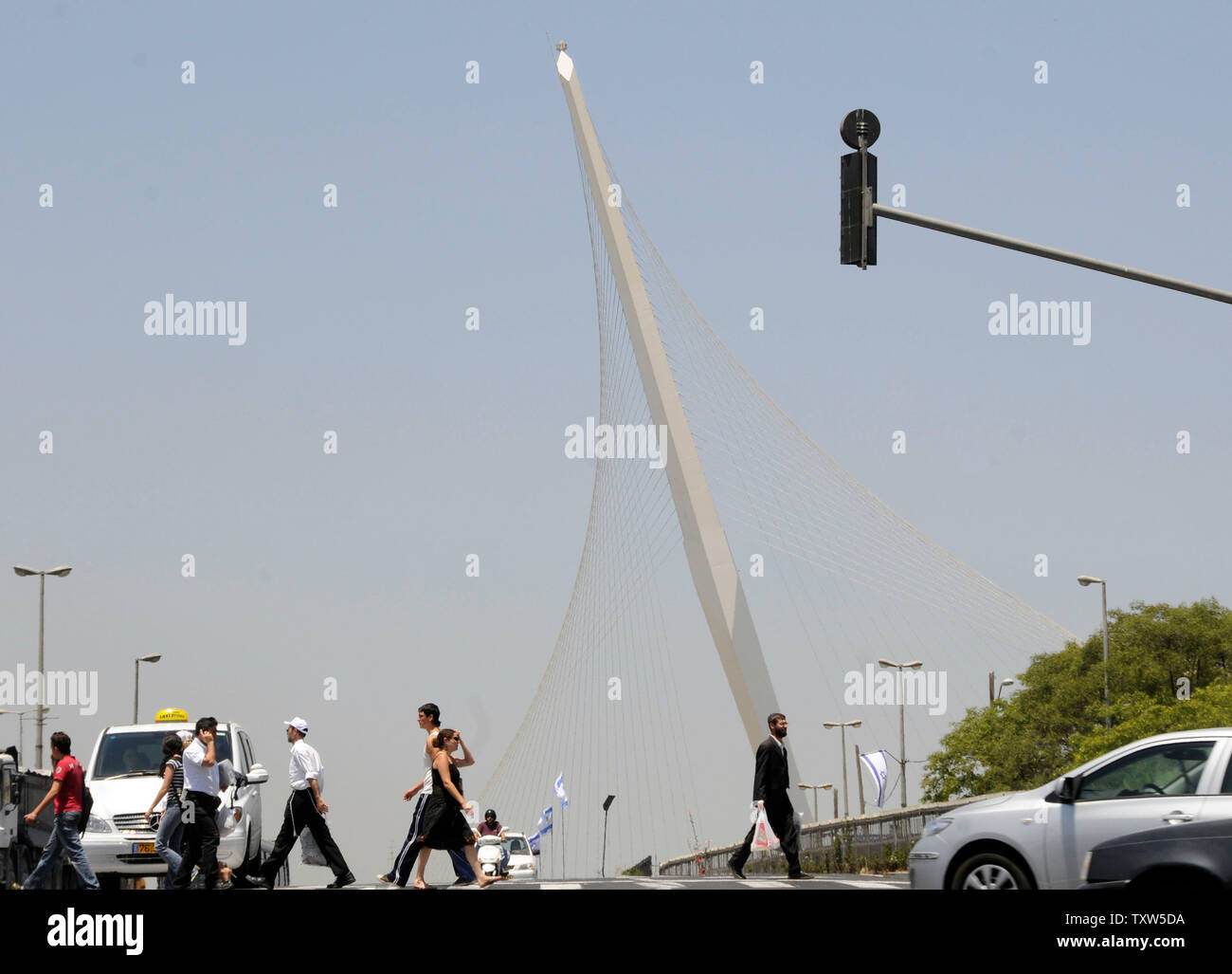 The newly constructed "Bridge of Strings" designed by Spainish ...