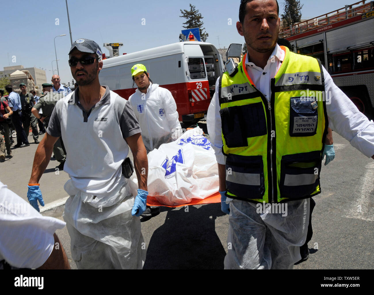 Injuring dozens hi-res stock photography and images - Alamy