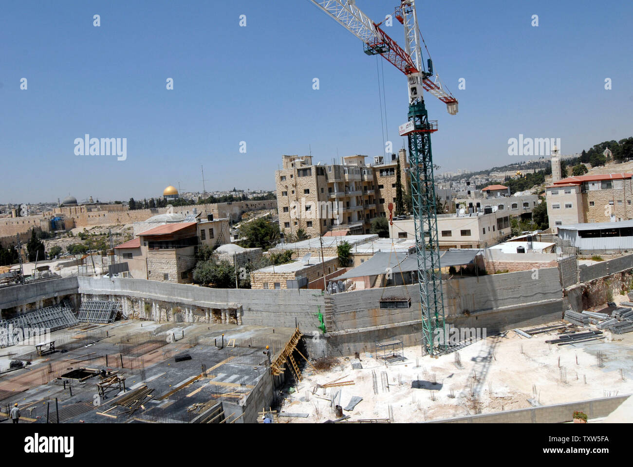 A view of the Old City of Jerusalem from the Ras al Amud Jewish housing ...