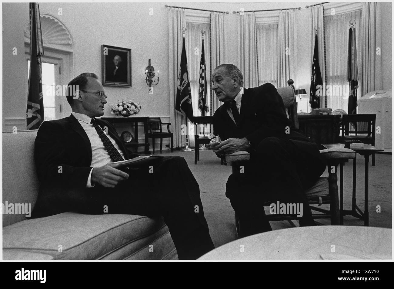 Advisors: McGeorge Bundy; Scope and content: Location: White House Oval ...