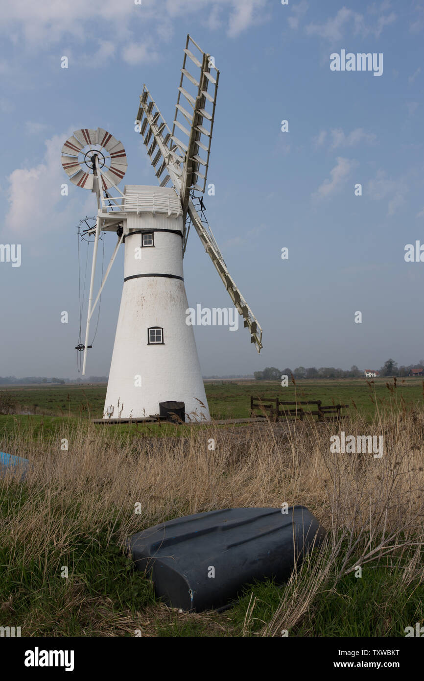 Thurne Mill in the Broads National Park, Norfolk, England, UK Stock ...