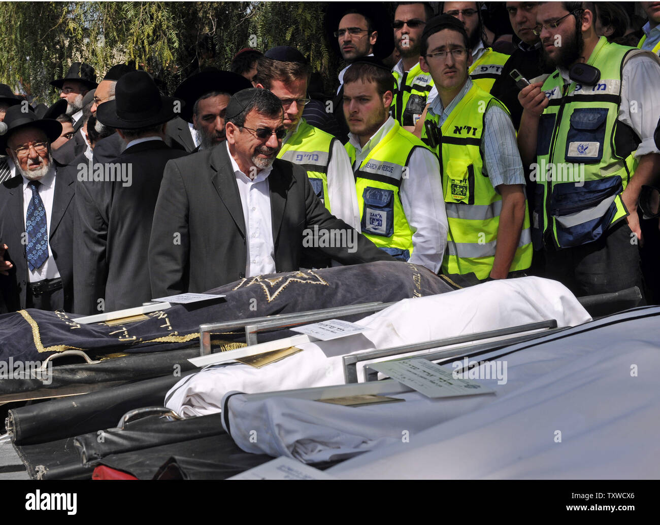 Jonathan sandler hi-res stock photography and images - Alamy