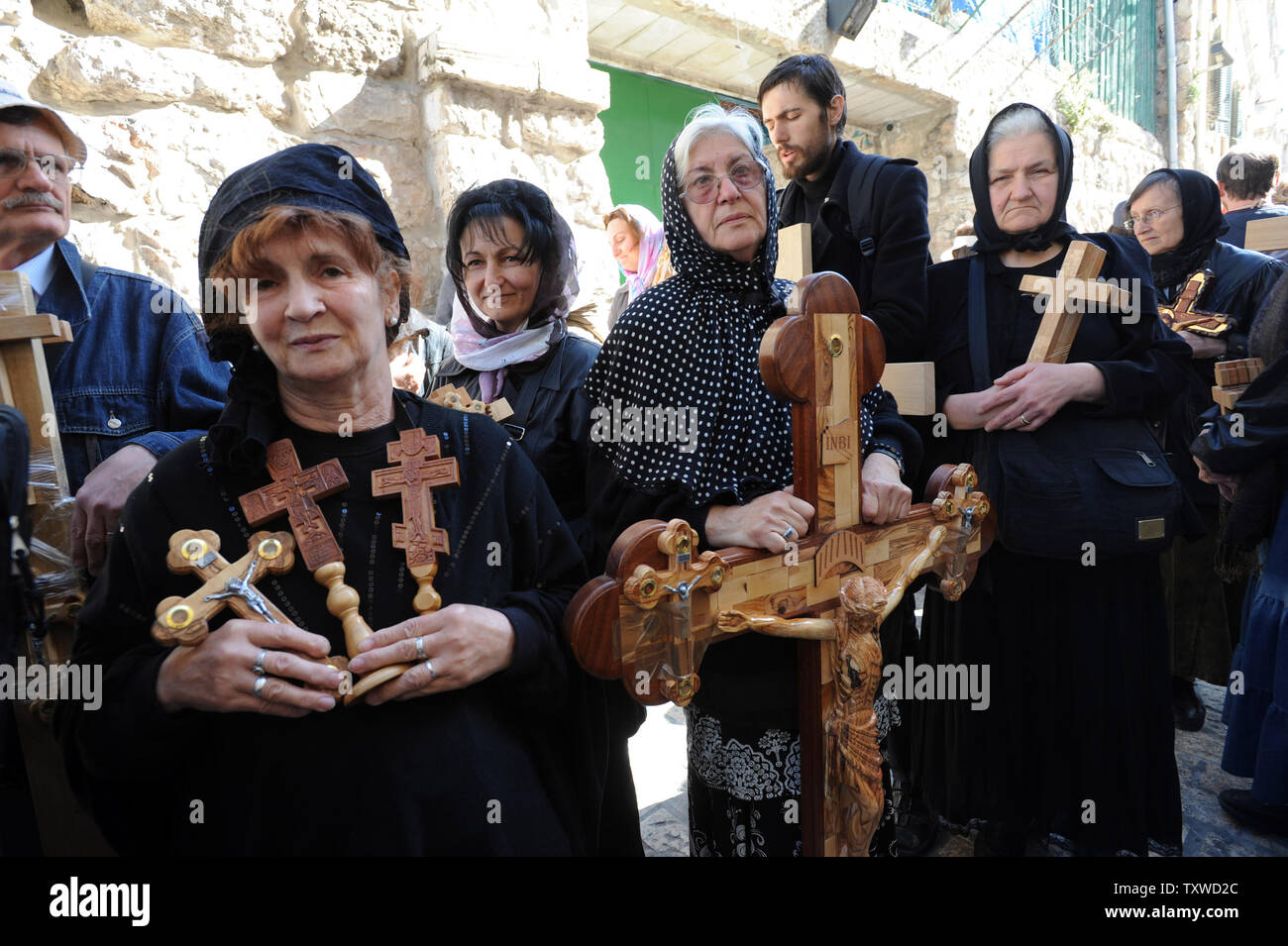 Orthodox Christian pilgrims crosses on the Via Dolorosa, "The Way of ...