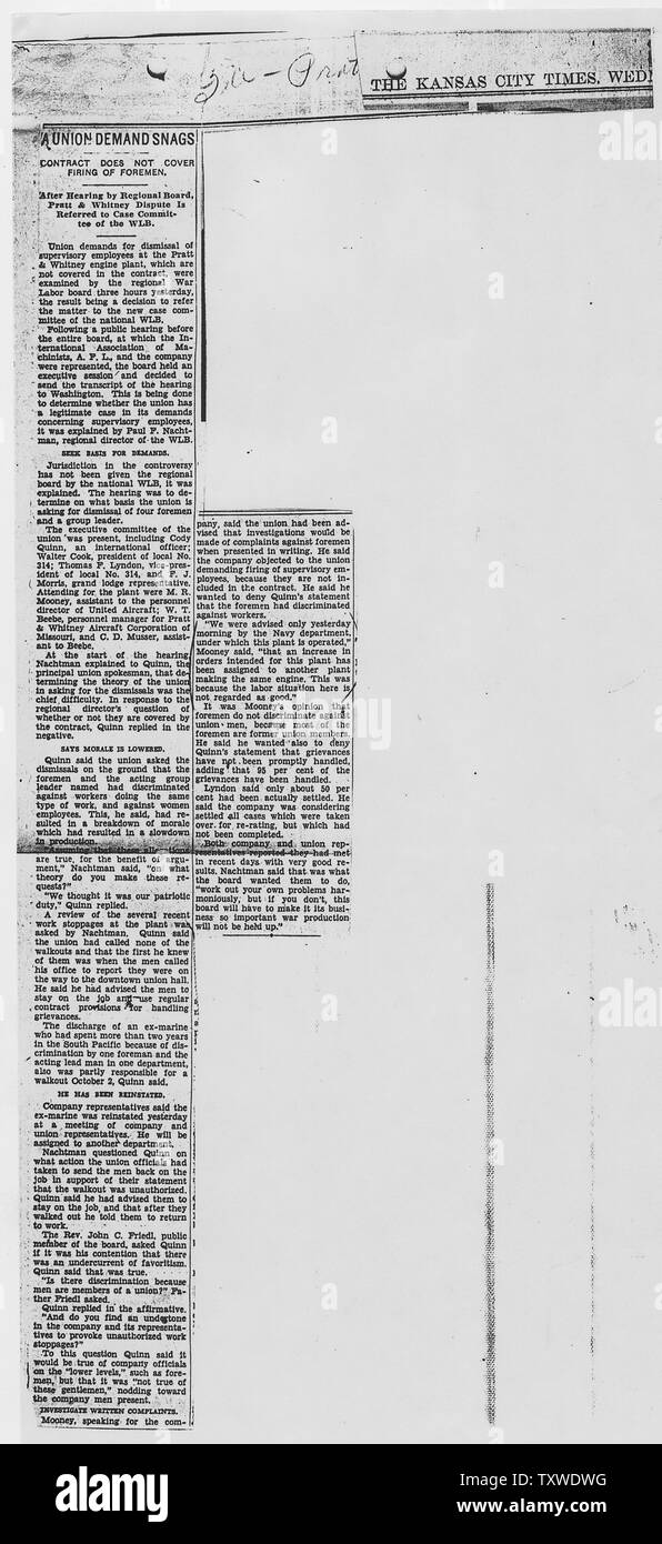 News story Black and White Stock Photos & Images - Alamy