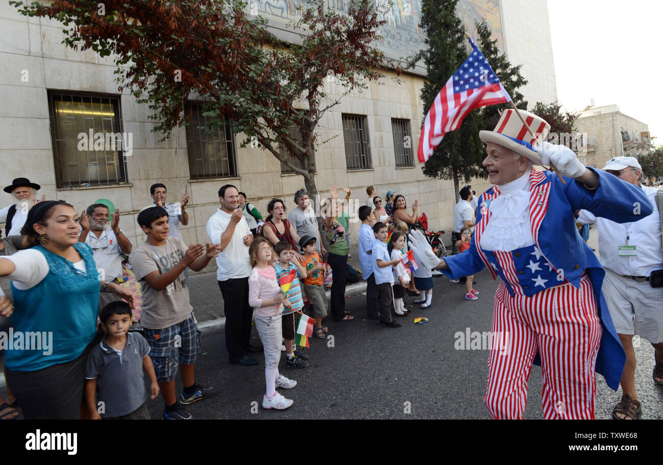Uncle sam at the american embassy hi-res stock photography and images ...