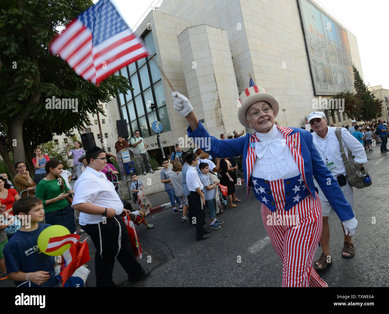Uncle sam at the american embassy hi-res stock photography and images ...