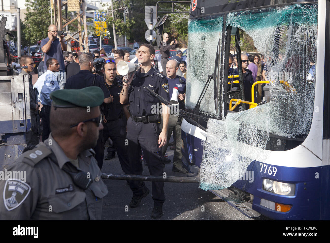 Bus bombing israel hi-res stock photography and images - Alamy
