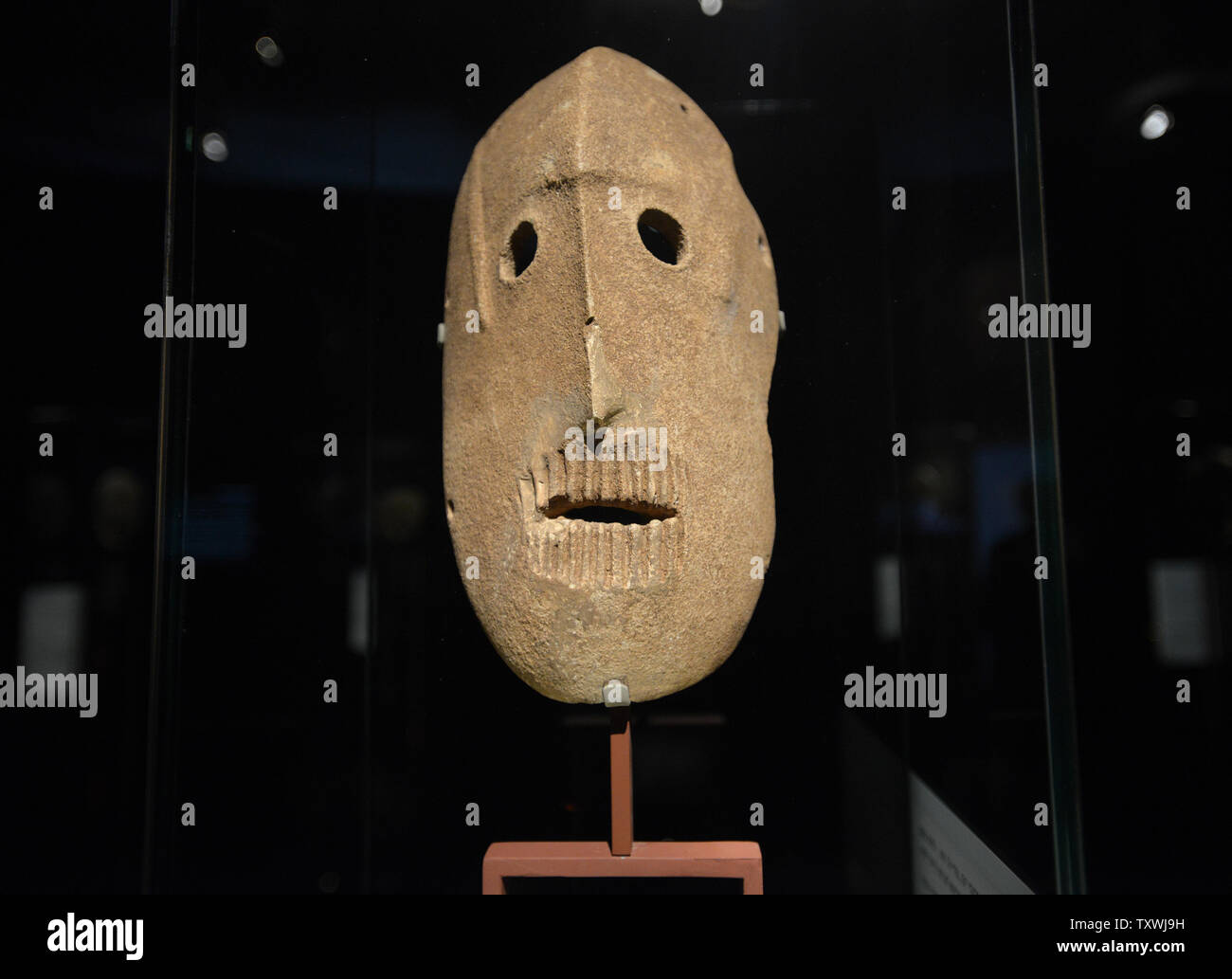 Judean desert east from jerusalem hi-res stock photography and images ...