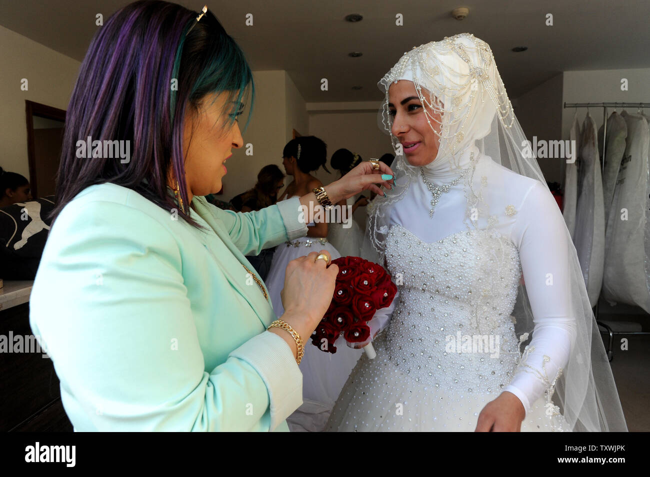 Palestinian model hi-res stock photography and images - Alamy