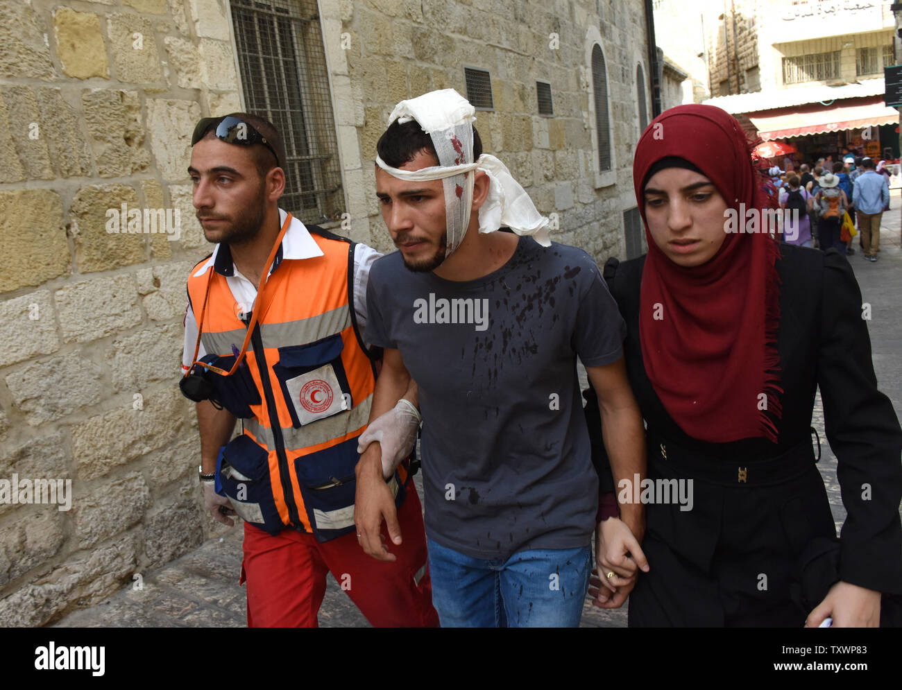 Paramedic year hi-res stock photography and images - Alamy