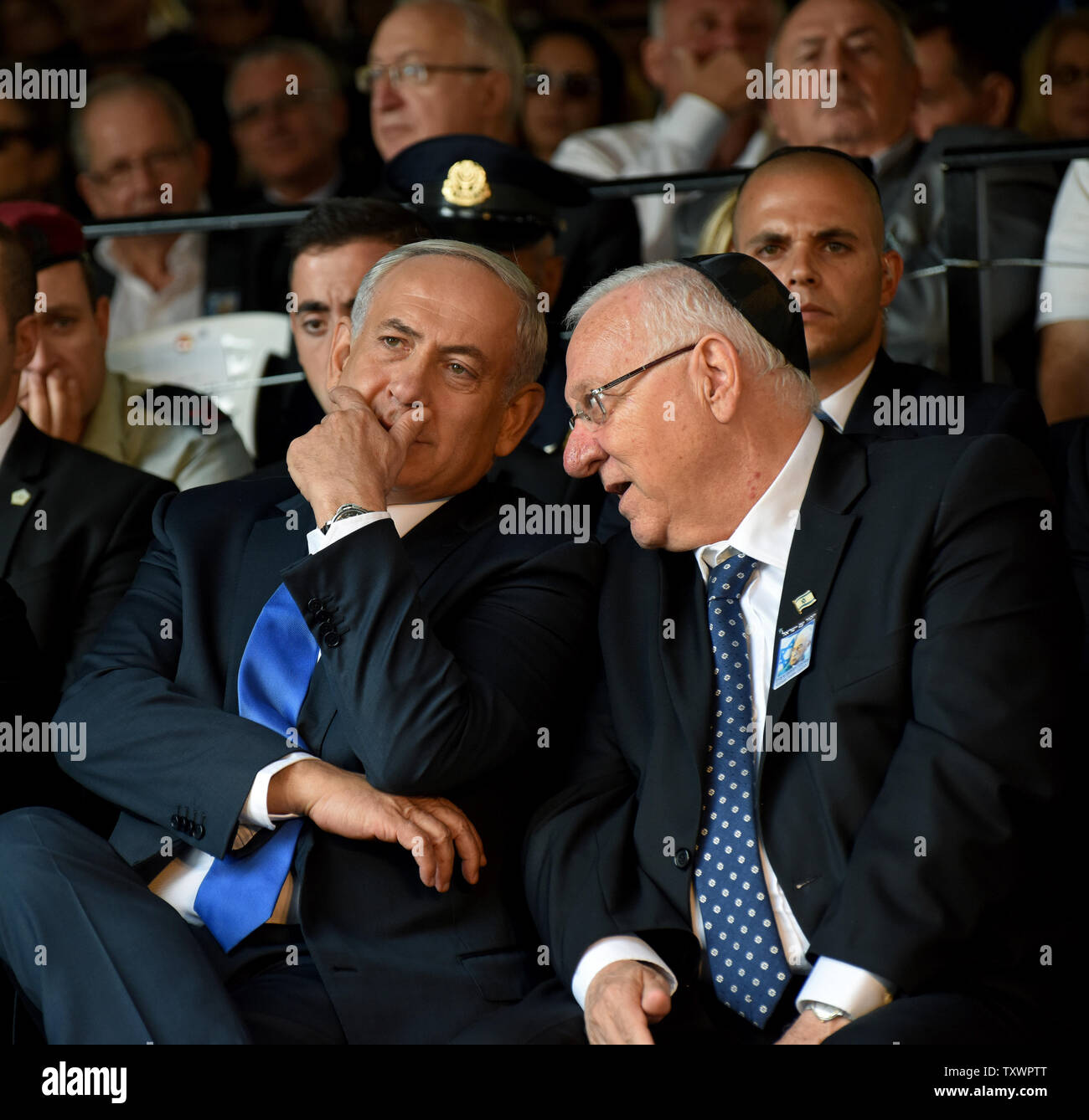 Israeli Prime Minister Benjamin Netanyahu, left, and President Reuven ...