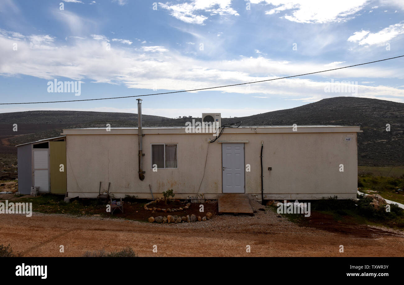 Esh kodesh hi-res stock photography and images - Alamy