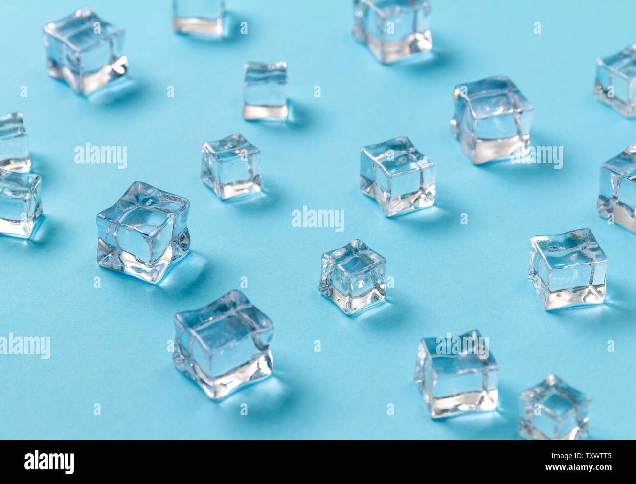 Scattered ice hi-res stock photography and images - Alamy