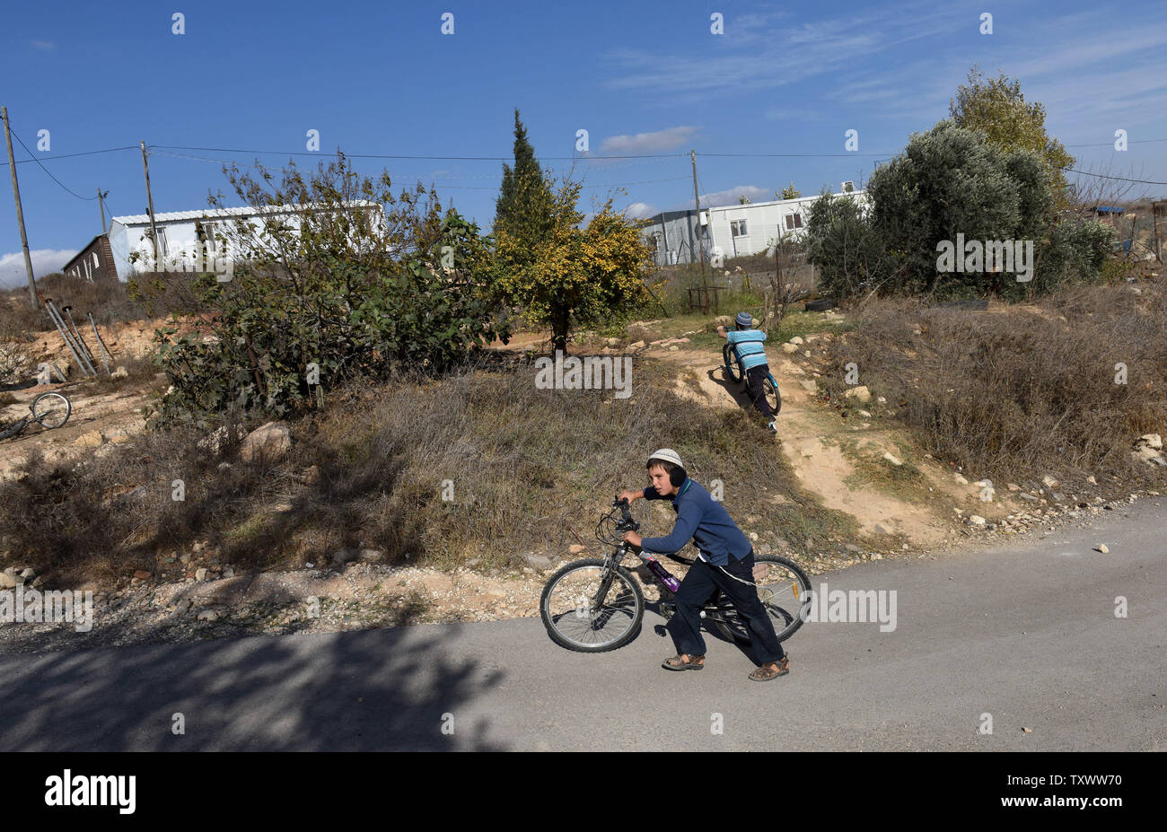 Settlement approval hi-res stock photography and images - Alamy